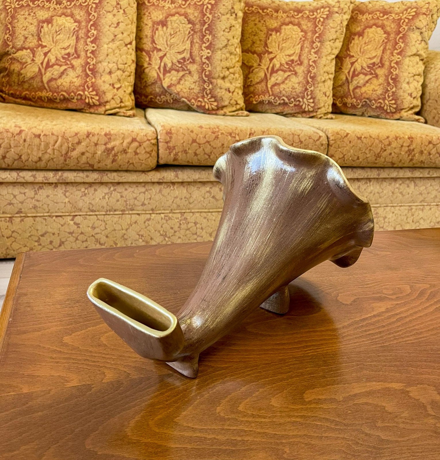 Handcrafted Gramophone Sound Bomb, Decorative Sound Booster, Sound ...