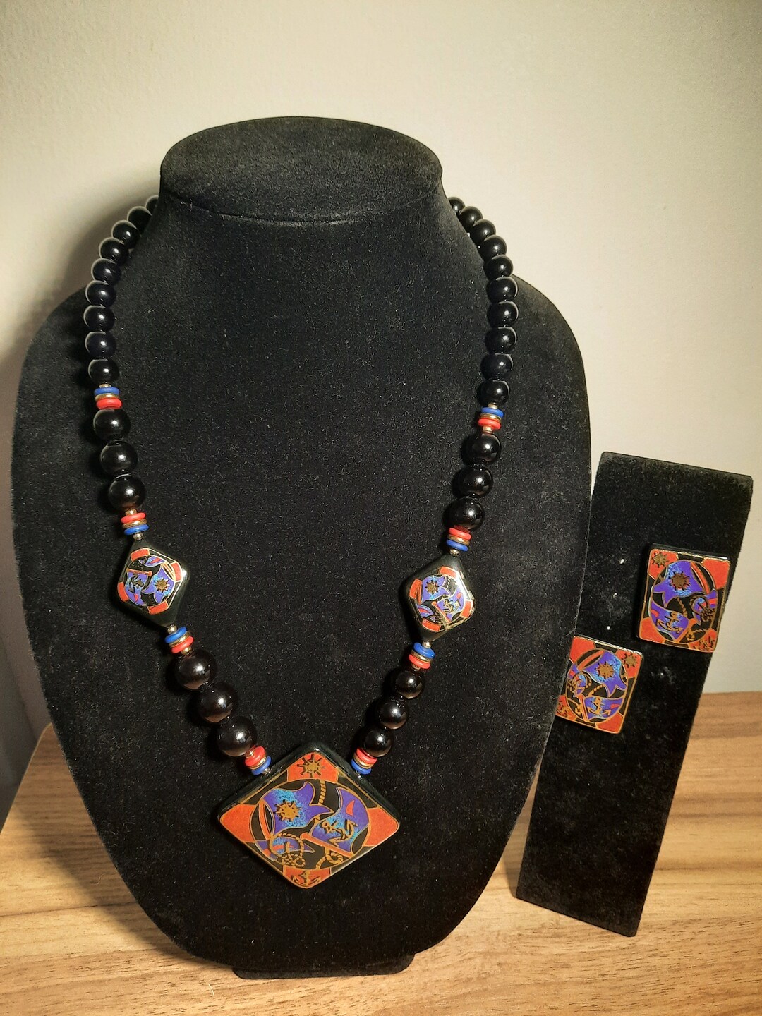 Vintage Japan Lee Sands Gold Tone Metal Lacquered Black Lucite Necklace ...