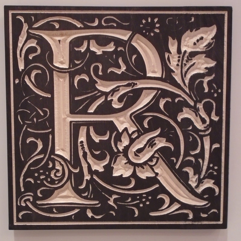 Letter R Necklace - Etsy