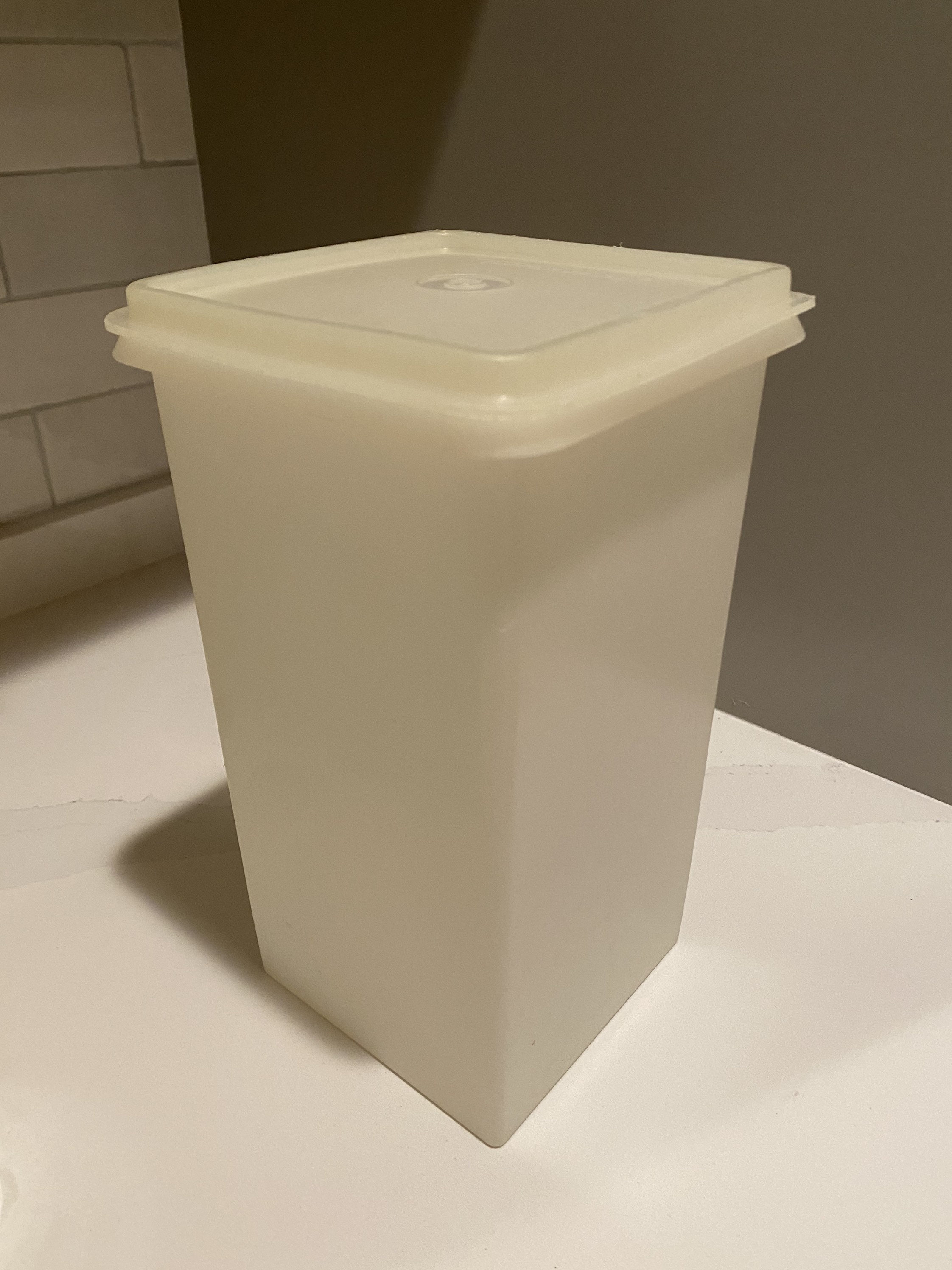 Vintage Tupperware Containers (set of 4) - Etsy