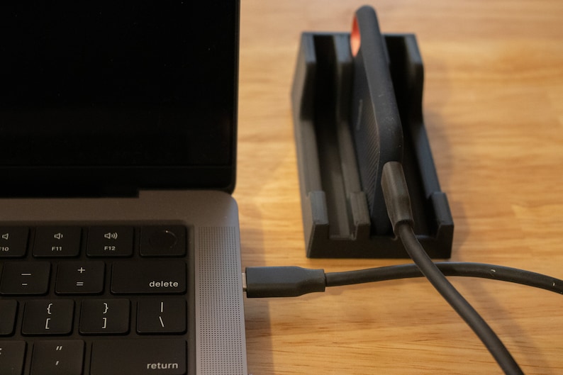 Sandisk Extreme SSD Organizer: Solid State Drive Holder - Etsy