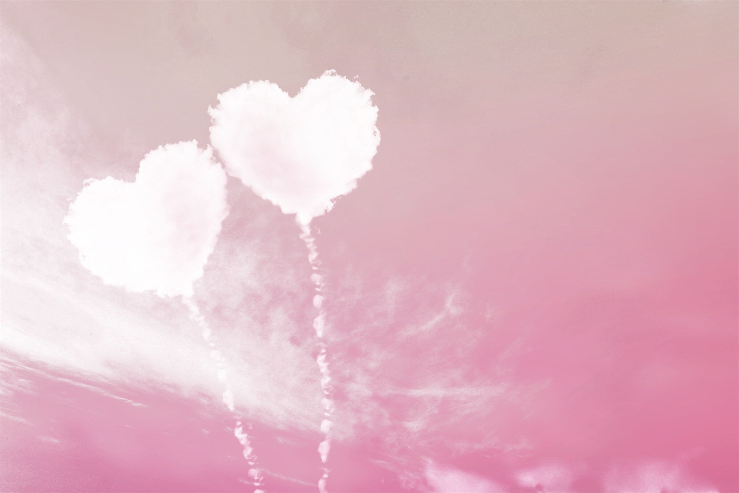 32 Romantic Heart Cloud Wallpaper | Backdrop | Real Blue Sky Cloud ...