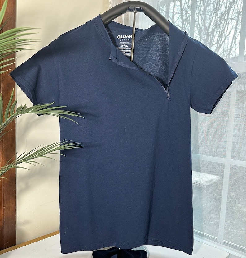 Left-side Port Access Shirt for Chemotherapy, Dialysis, and Infusion ...