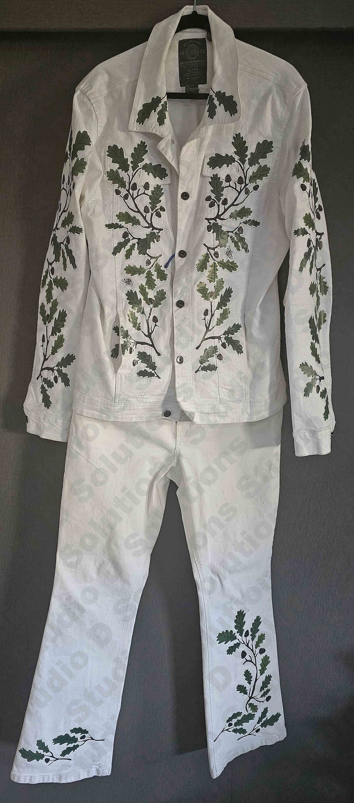 Saltburn Oliver Quick Barry Keoghan Party Outfit Design for Jacket ...