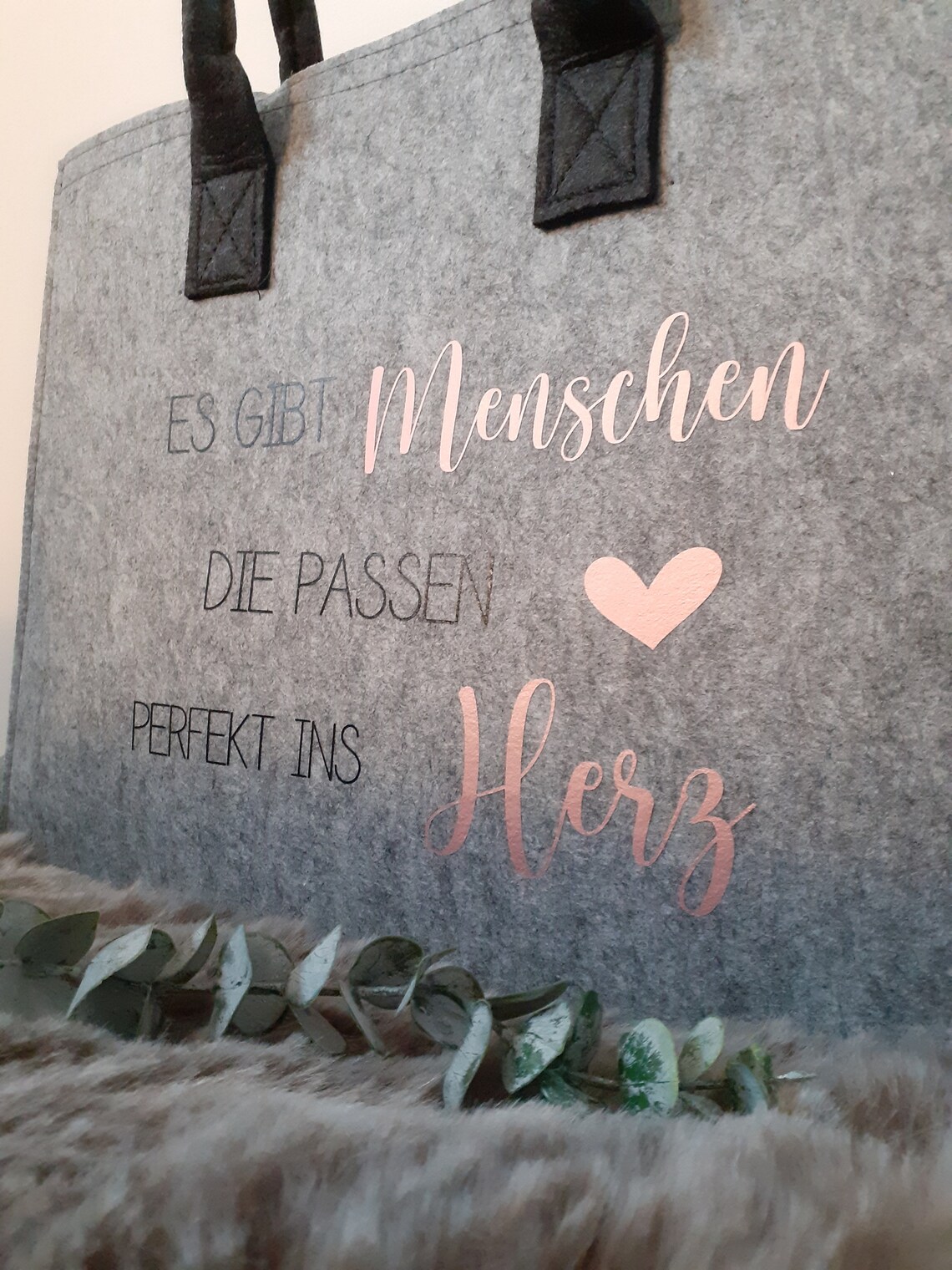 Filz Tasche Filz Shopper Es gibt Menschen die passen perfekt ins Herz ...