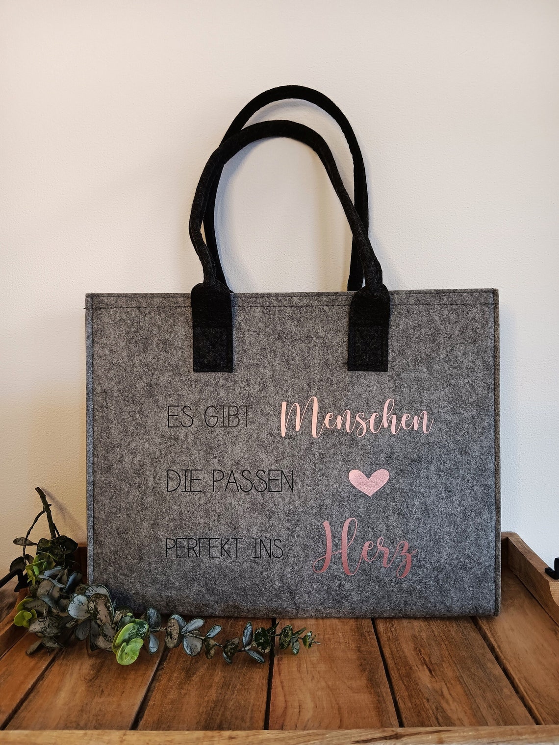 Filz Tasche Filz Shopper Es gibt Menschen die passen perfekt ins Herz ...