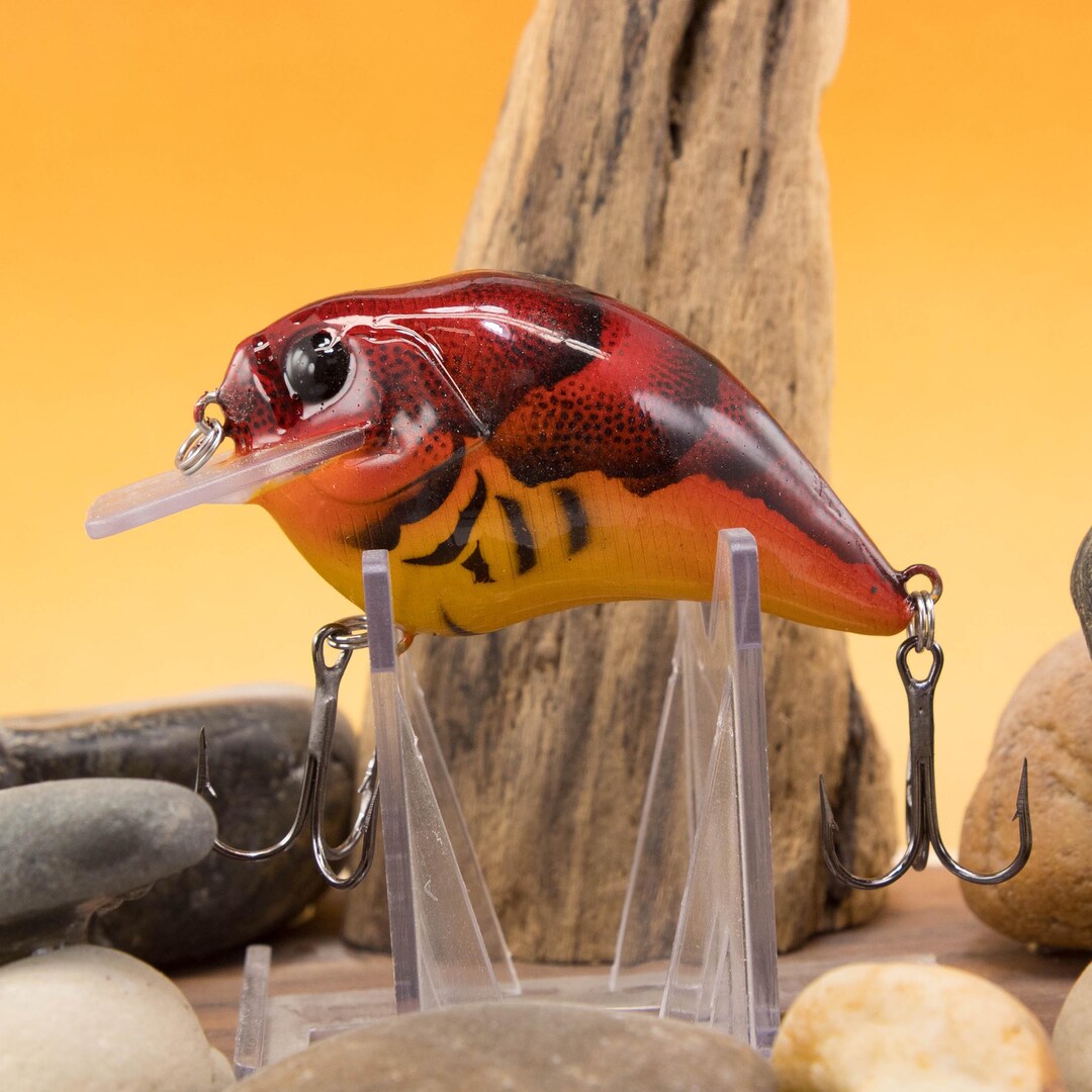 Deep Red Crawfish. Premium Painted Square Bill Crankbait Fishing Lure ...