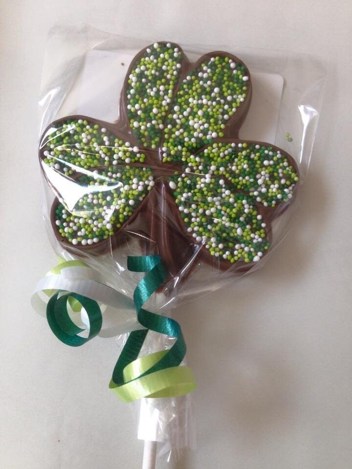 St. Patrick's Day Chocolate Clover Lollipops - Etsy