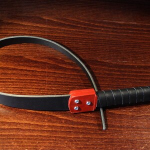 Dragon Talon Flogger Hard Leather ( Black / Light ) Max Pain 31" (81 Cm ...