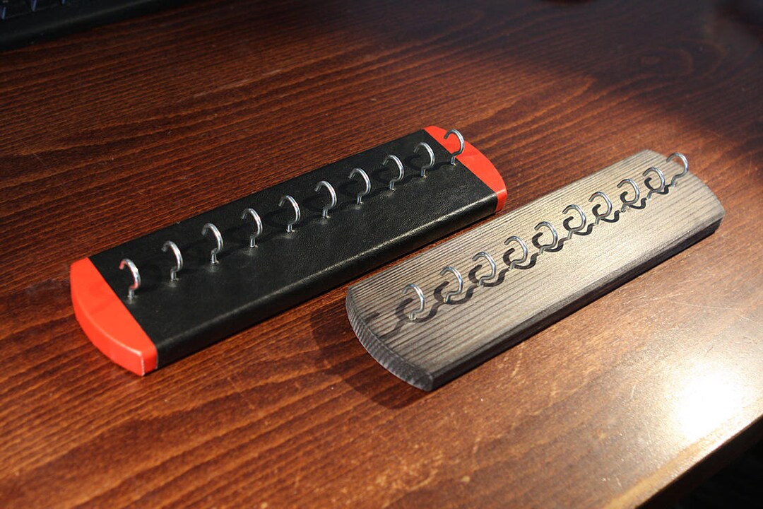 Classic Equipment Hanger Rack - Wall Mounted - 10/12 Hooks - 12" (30 Cm ...