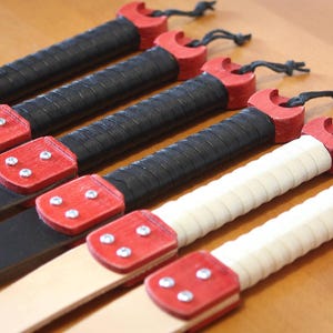 Dragon Talon Flogger Hard Leather ( Black / Light ) Max Pain 31" (81 Cm ...