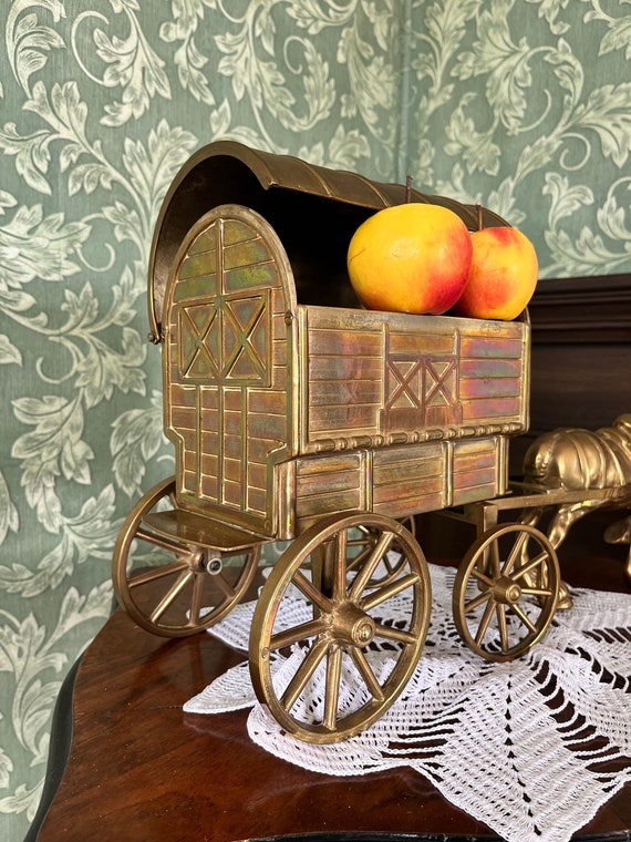 Copper horse and cart, gypsy cart, horse and caravan,… - Gem