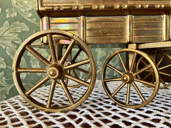 Copper horse and cart, gypsy cart, horse and caravan,… - Gem