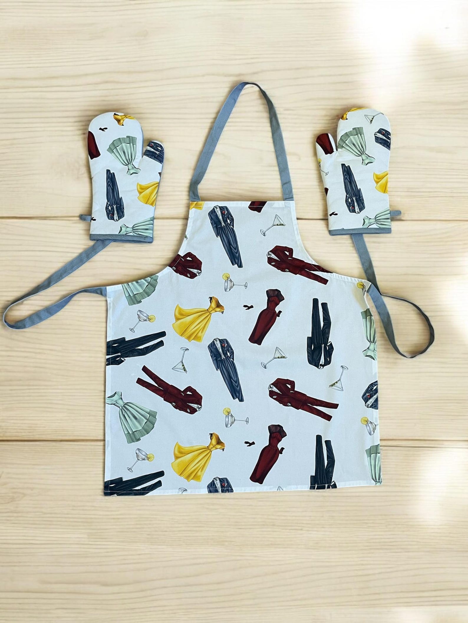 Retro Fashion Cocktails Apron and Oven Mitts Set, 1950s Style Cotton ...