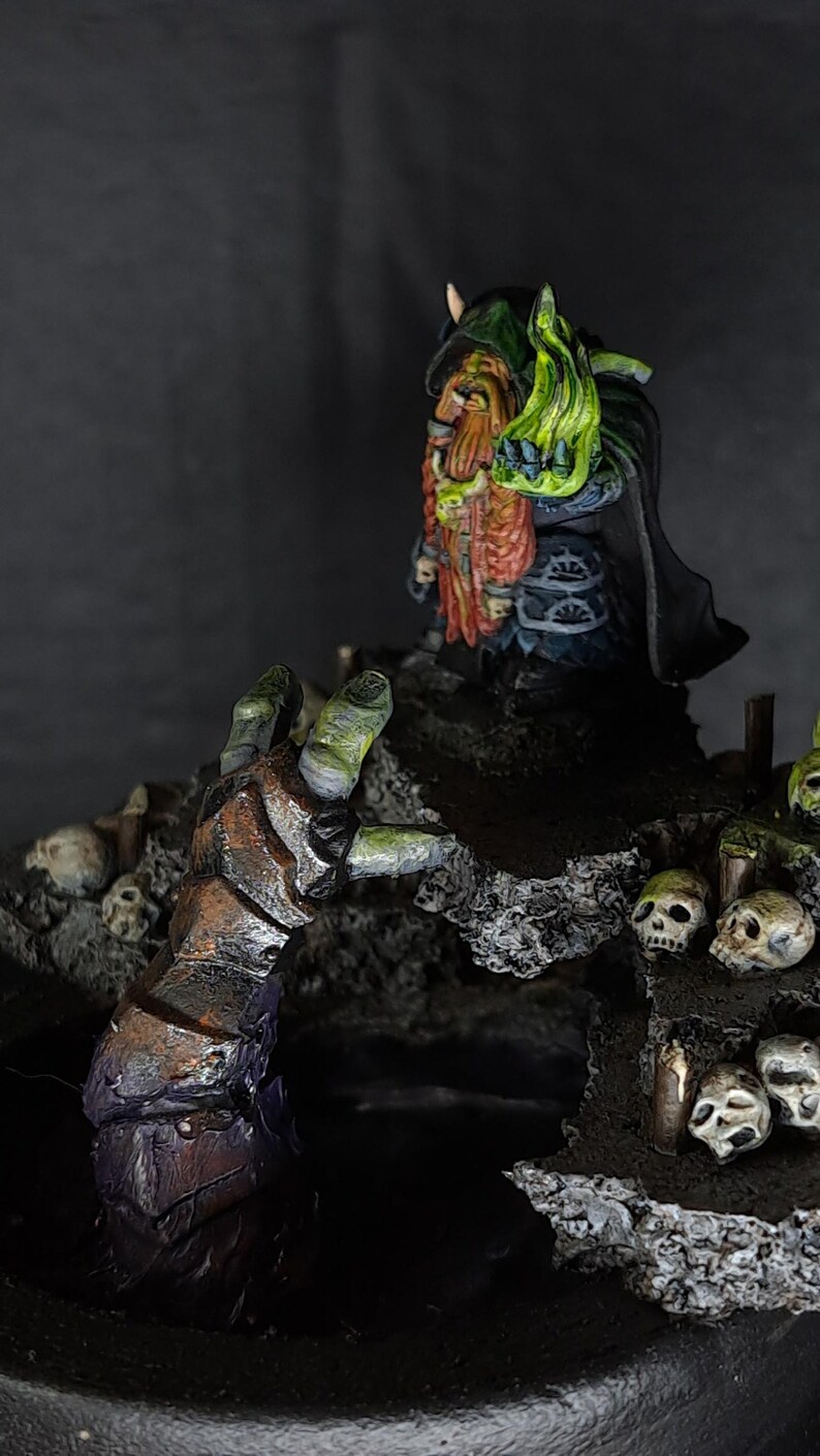 Dwarf Warlock Diorama Dnd Painted Miniature - Etsy