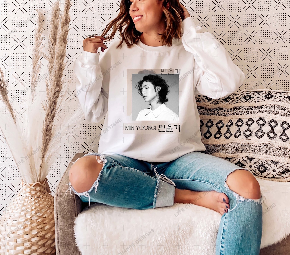 Min Yoongi T-shirt, BTS Suga Merch, Photoshoot Sweatshirt, Vintage BTS ...