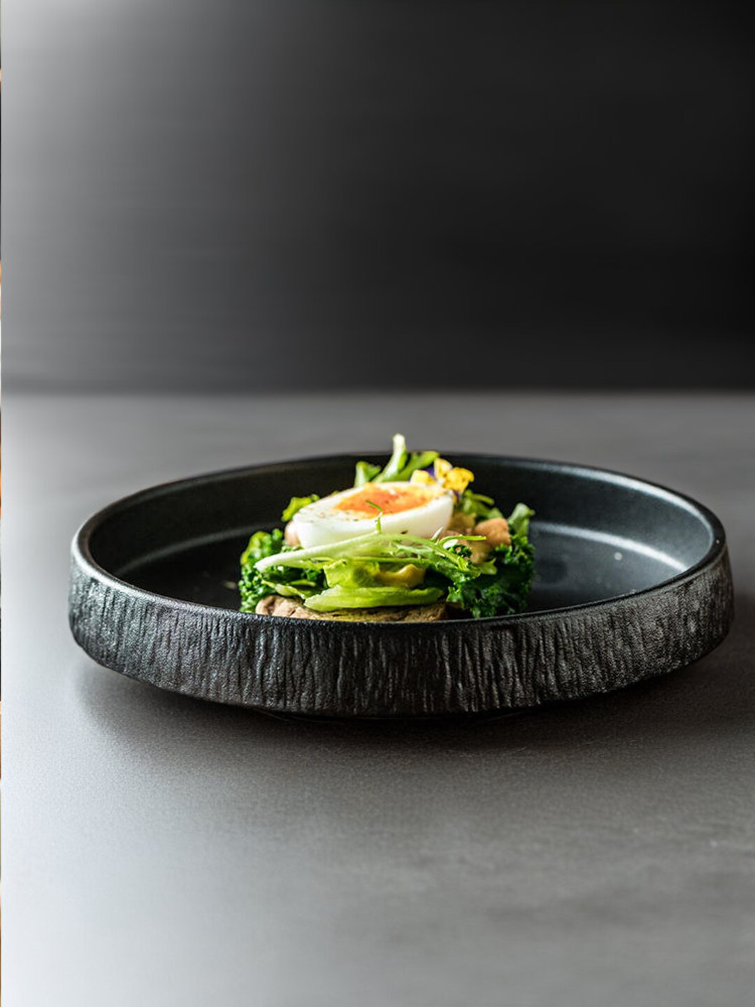 Elegant Shallow Ceramic Pasta and Salad Bowl | Black and White Deep ...