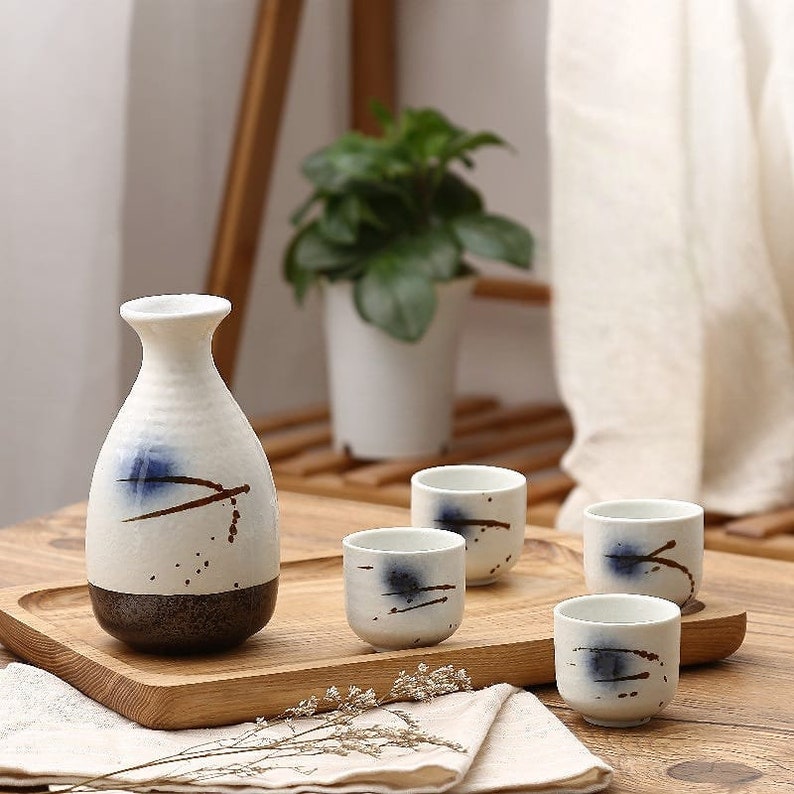 Contemporary Ceramic Sake Set Aesthetic Sake Carafe and Cups - Etsy