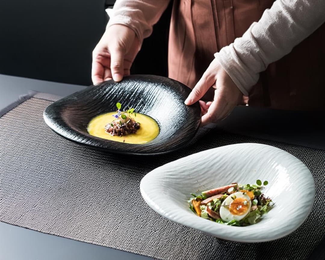 Modern Textured Ceramic Bowls – Black and White Ceramic Bowls in 8-inch ...