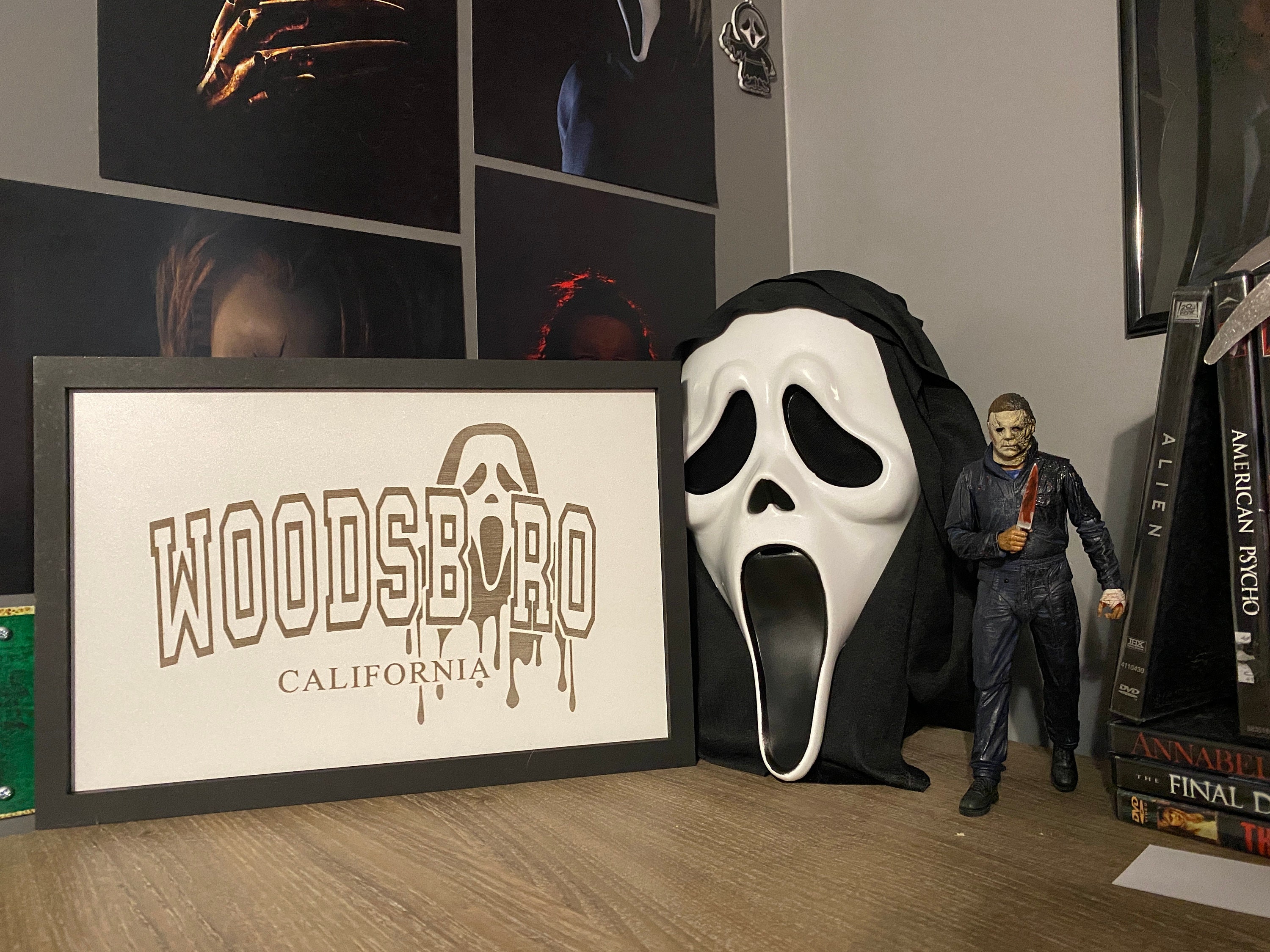Woodsboro Scream Inspired Sign - Etsy