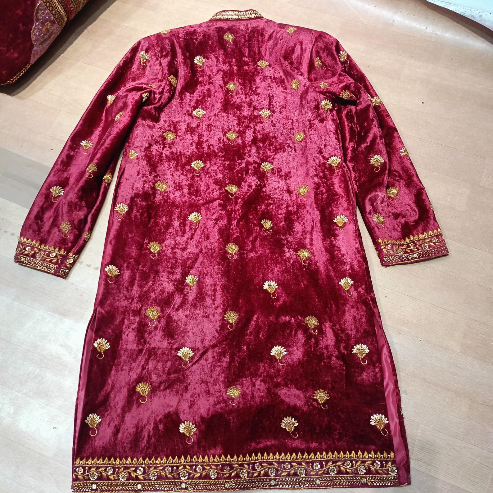 Manish Malhotra Inspire Designer Velvet Sherwani Maroon Zari Work ...