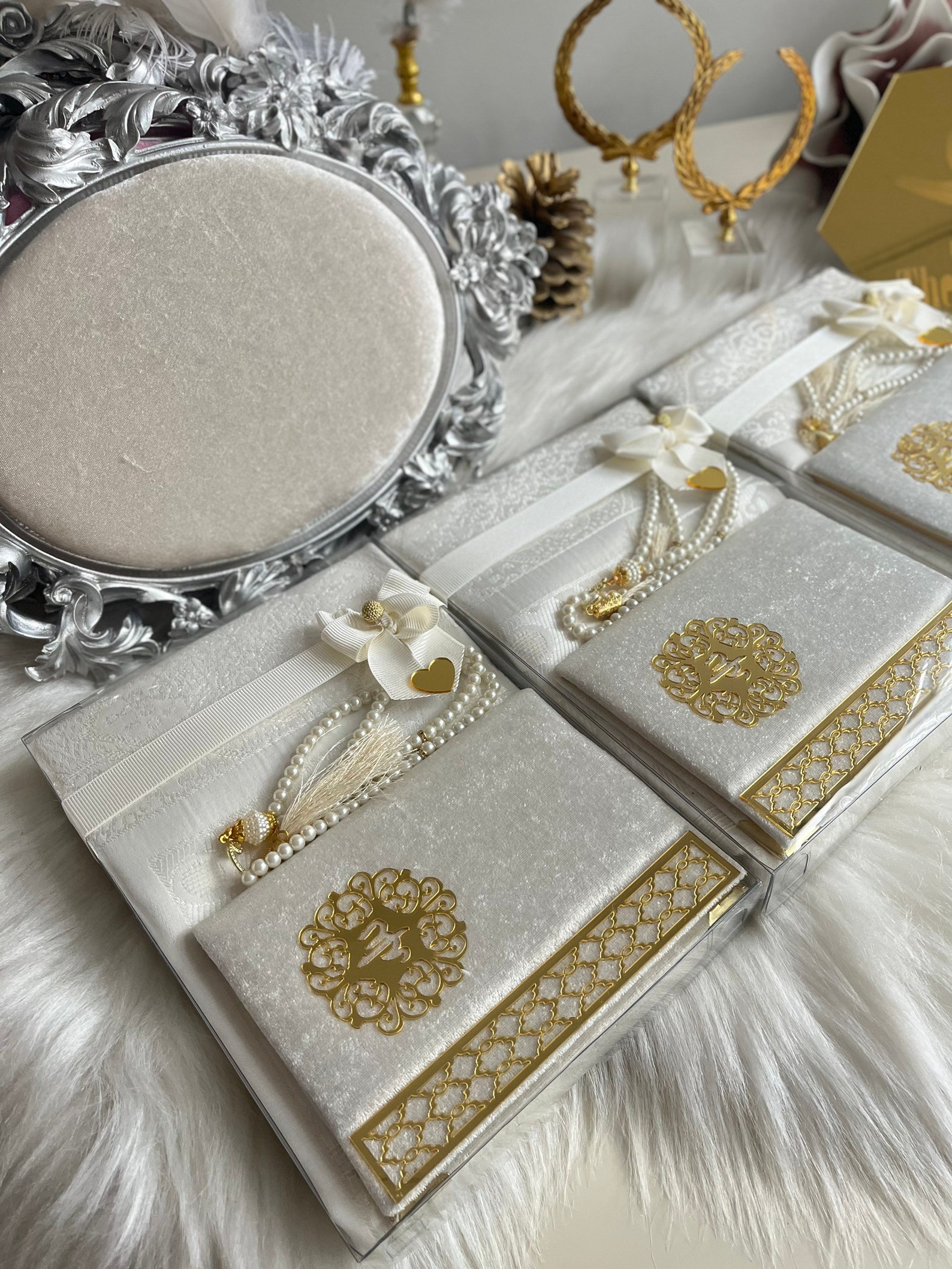 White Islamic Gift Set Muslim Wedding Favors Prayer Mat - Etsy