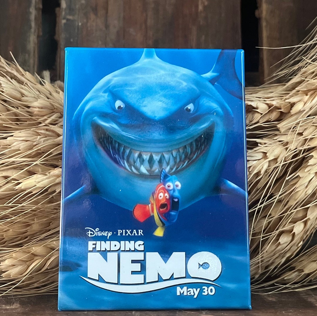 2003 Finding Nemo Pin Back Button Authentic Movie Release Promotional ...