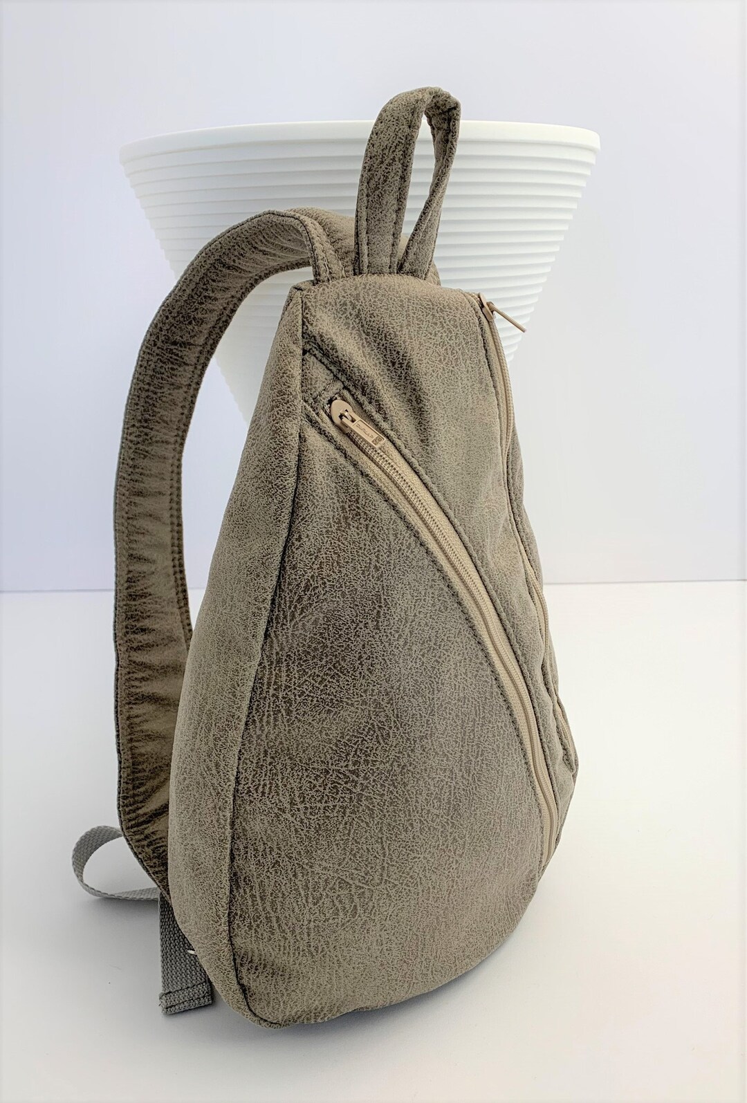 Teardrop Sling Bag, Crossbody Bag, Travel Bag, Vacation Bag, Everyday ...
