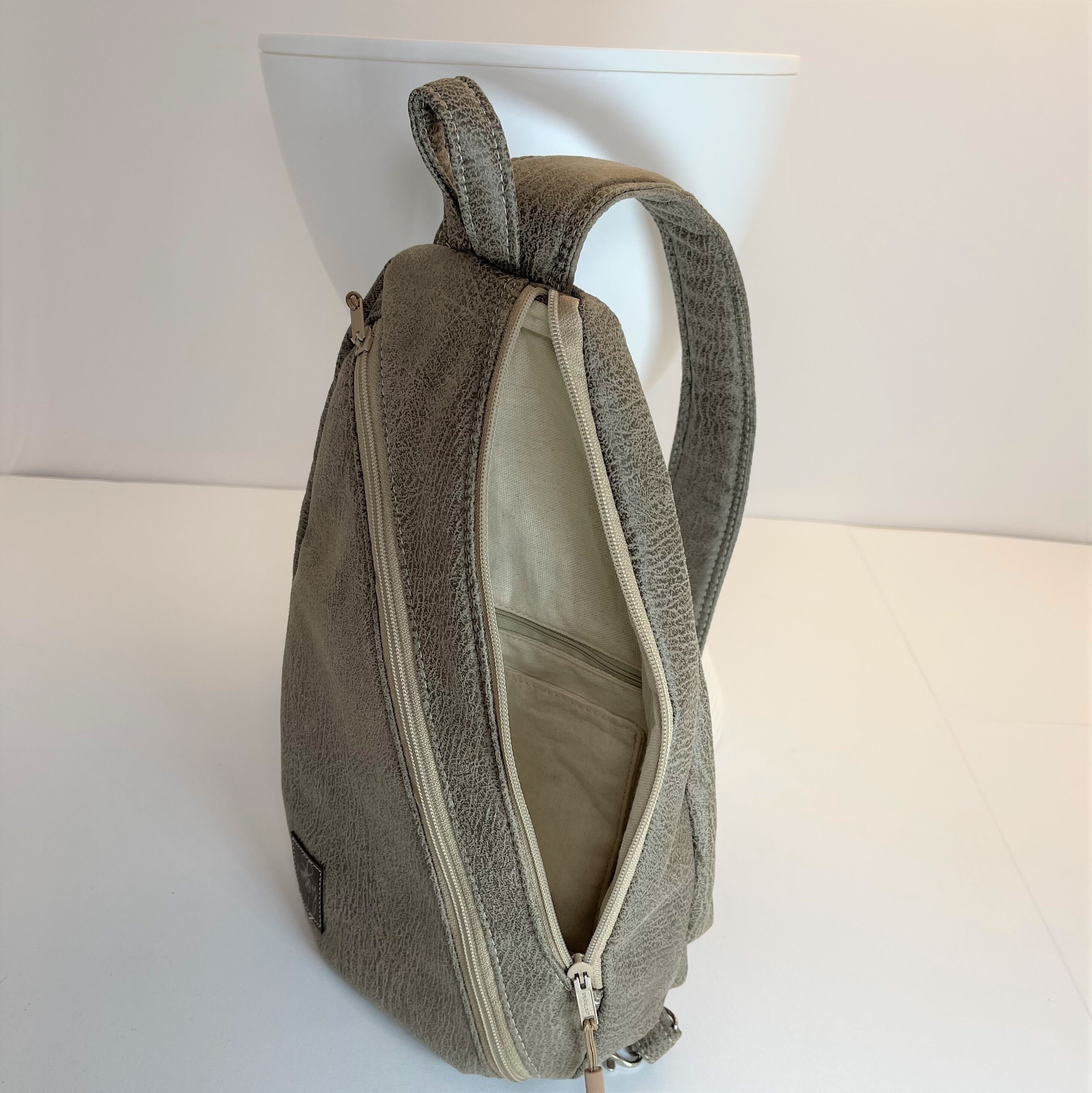 Teardrop Sling Bag, Crossbody Bag, Travel Bag, Vacation Bag, Everyday ...