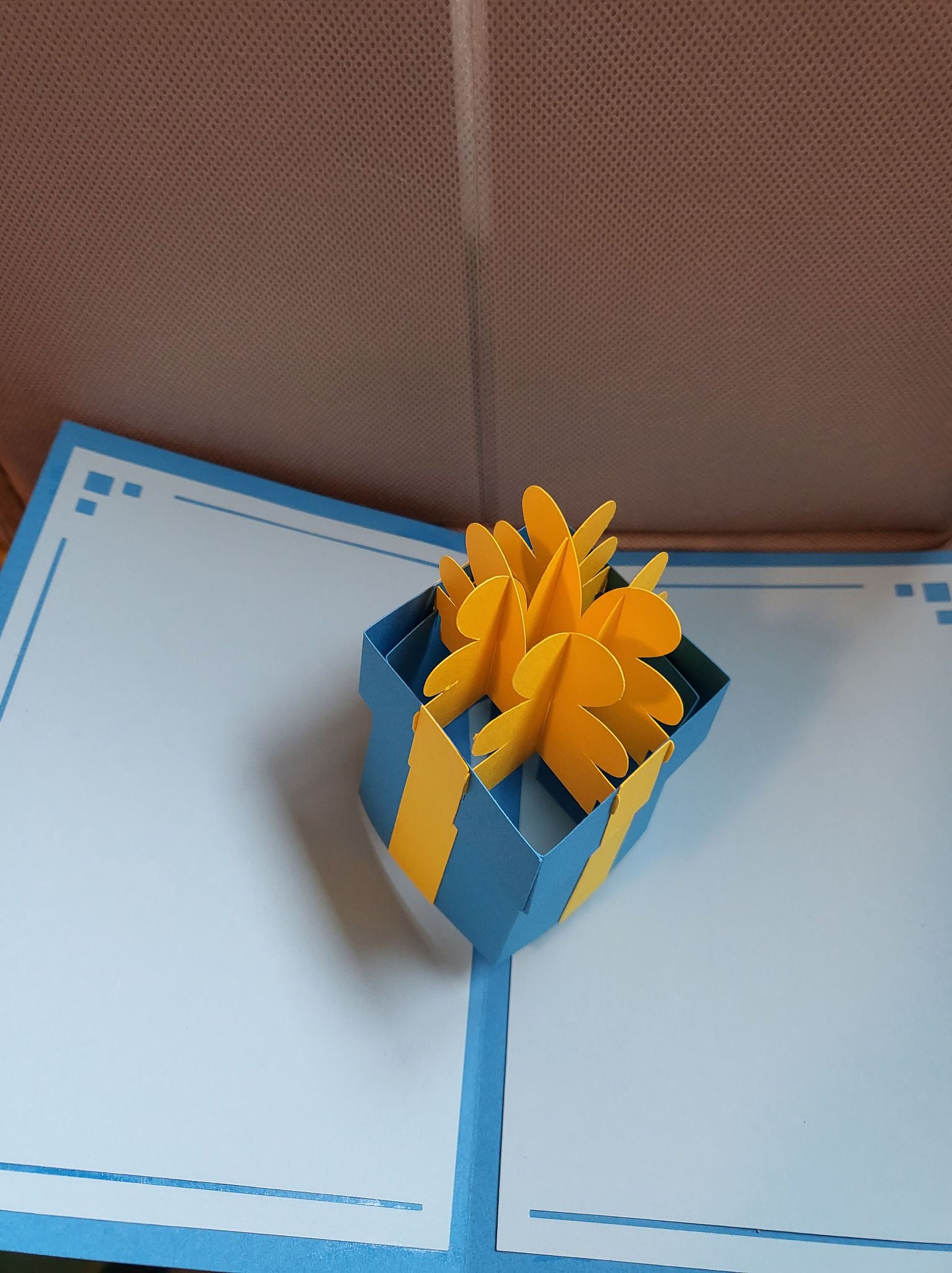 Present Pop up Card - Etsy