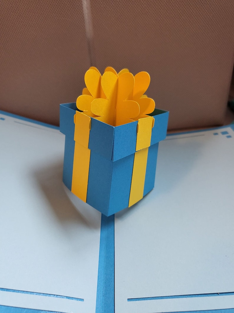 Present Pop up Card - Etsy