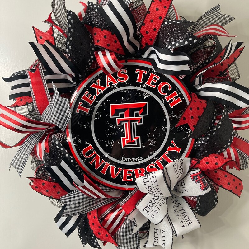 College Wreath - Etsy