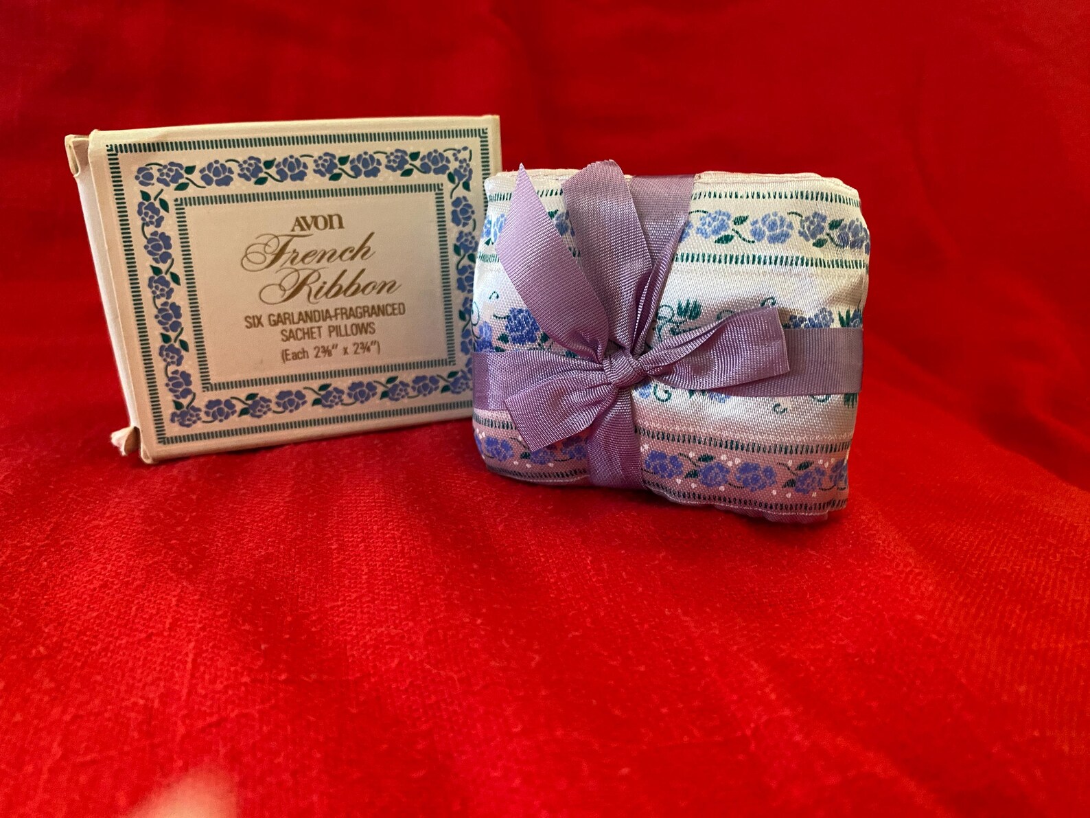 Vintage Avon French Ribbon Sachet Pillows Set of 6 W/ Box – Garlandia ...