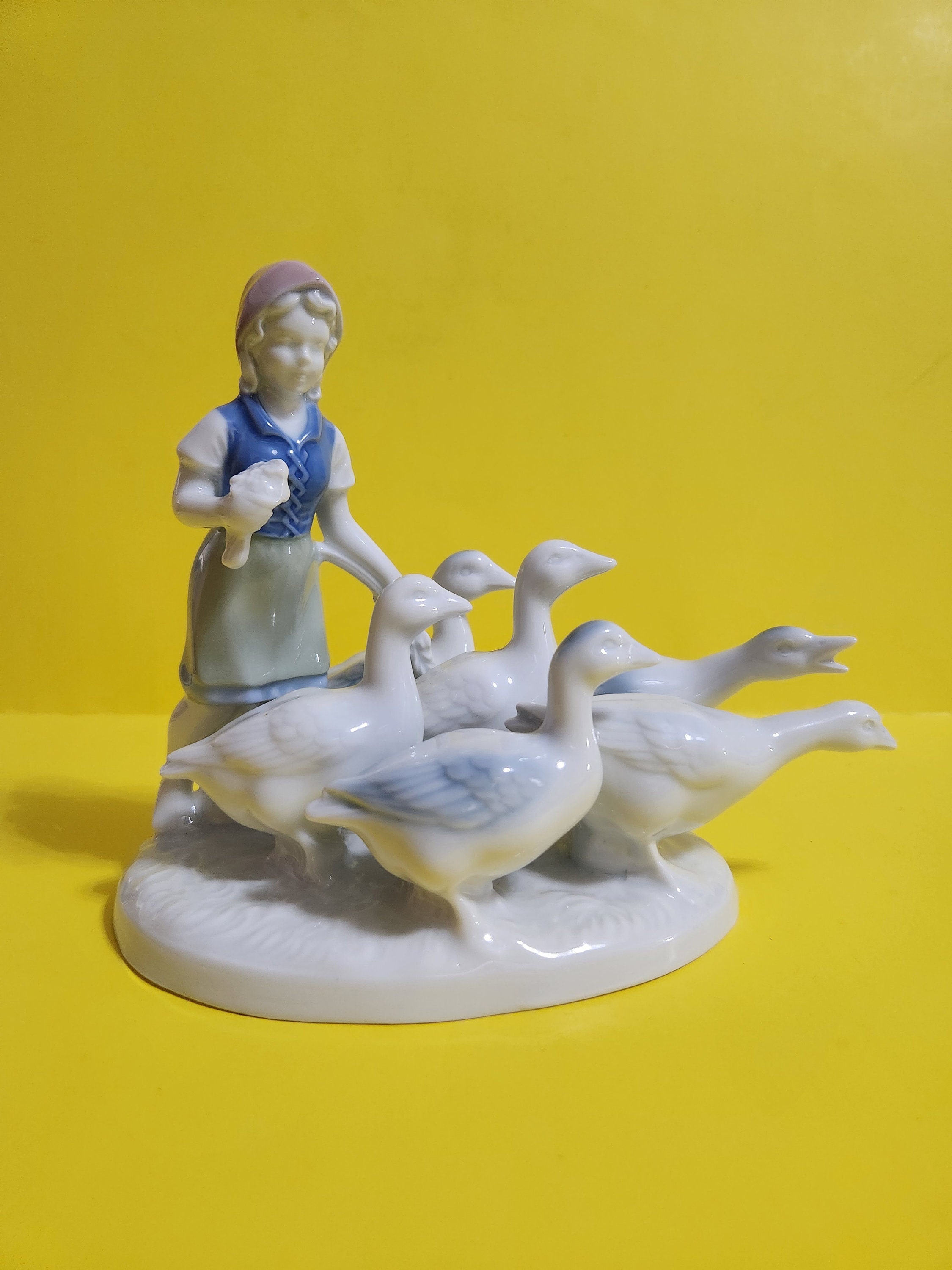 Gerald Porzellan Bavaria Western Germany Figurine Featuring a Young ...