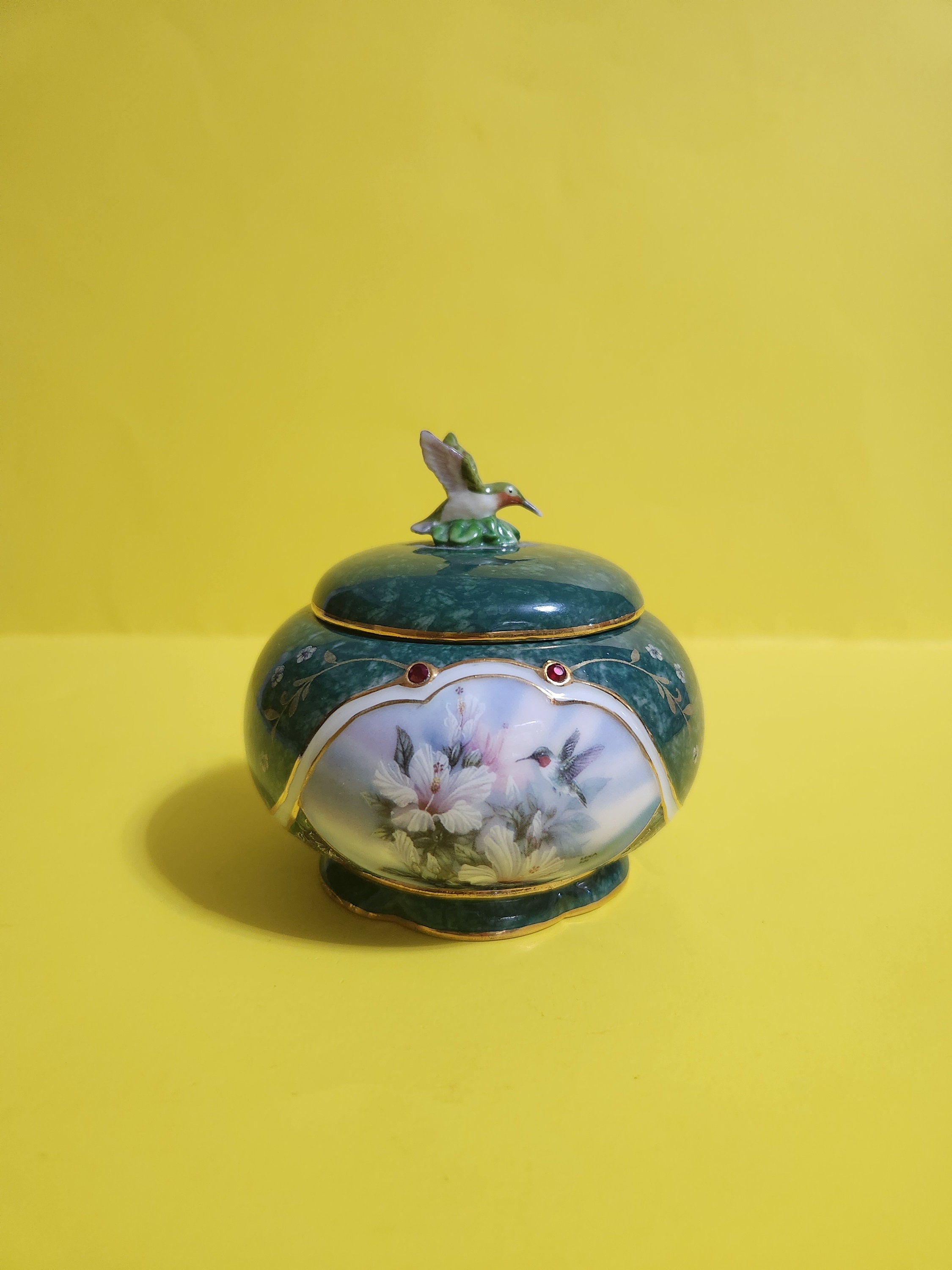 Porcelain the Ruby-throated Hummingbird Jeweled Music Box by Lena Liu ...