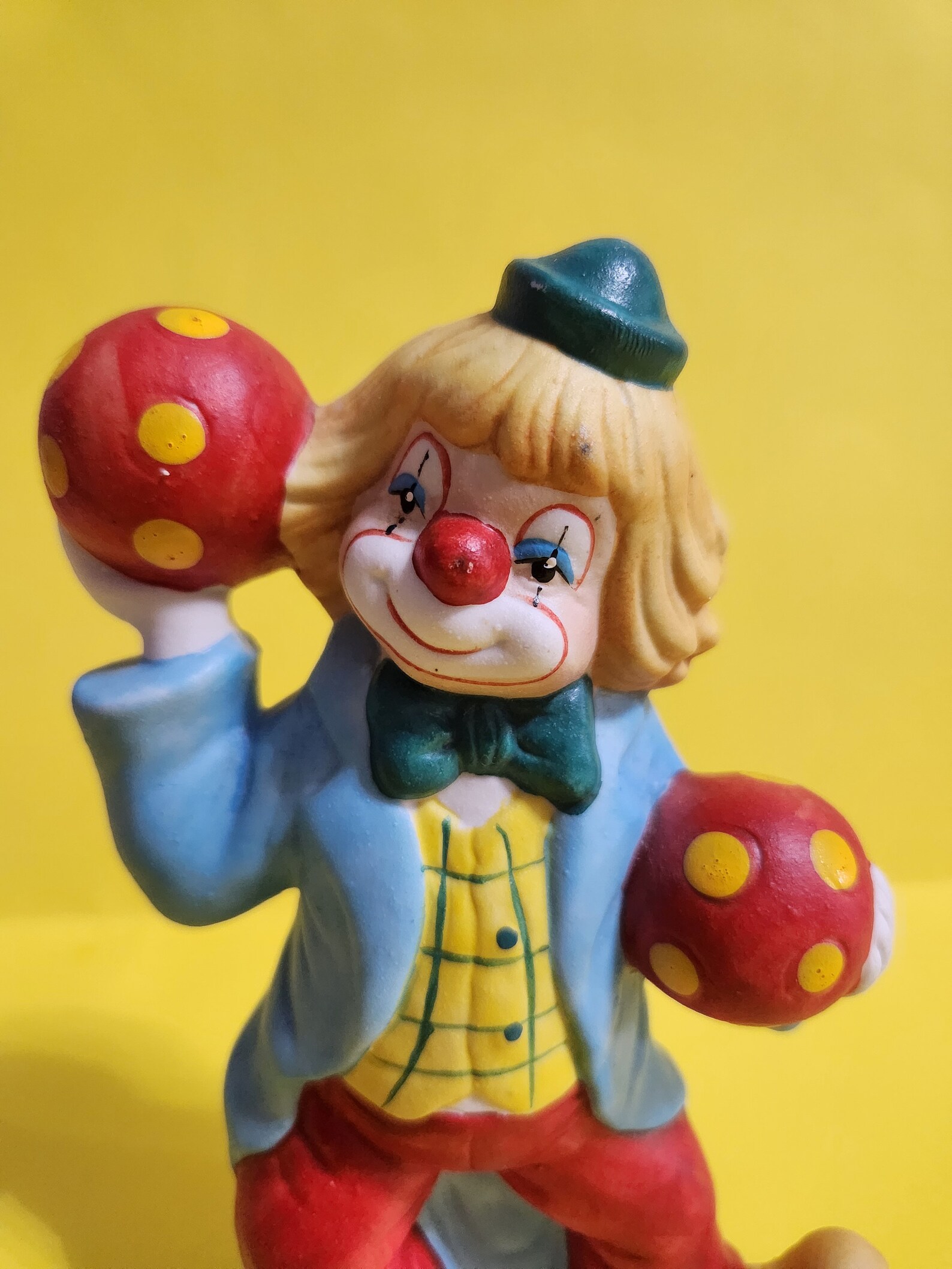 Enesco Ceramic/porcelain Clown Figurine Featuring a Clown Holding 2 Red ...