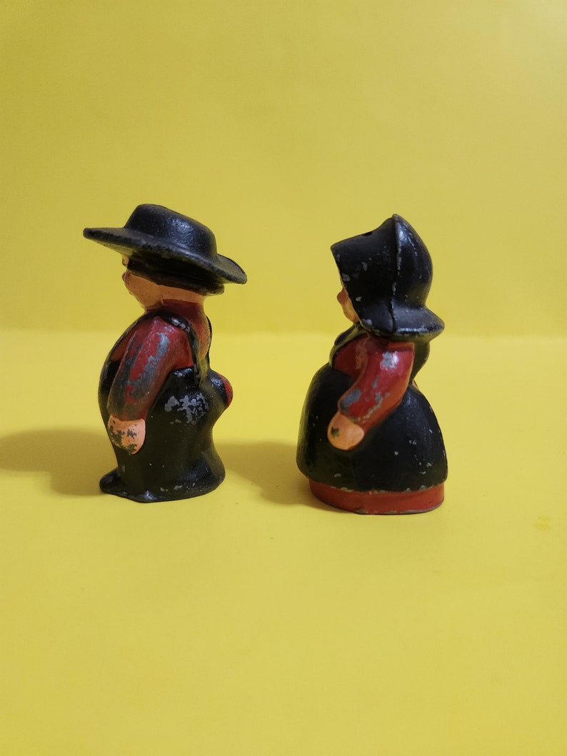 Cast Iron Amish Salt and Pepper Shaker Featuring an Amish Man - Etsy