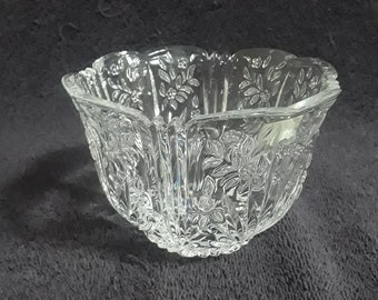 Oneida Crystal Bowl - Etsy