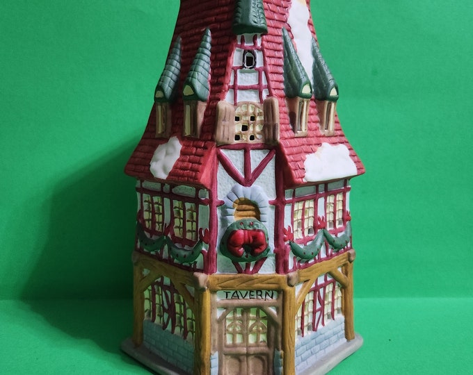 Dickens Collectibles Towne Series Lighted Tavern Porcelain House, 1995 ...