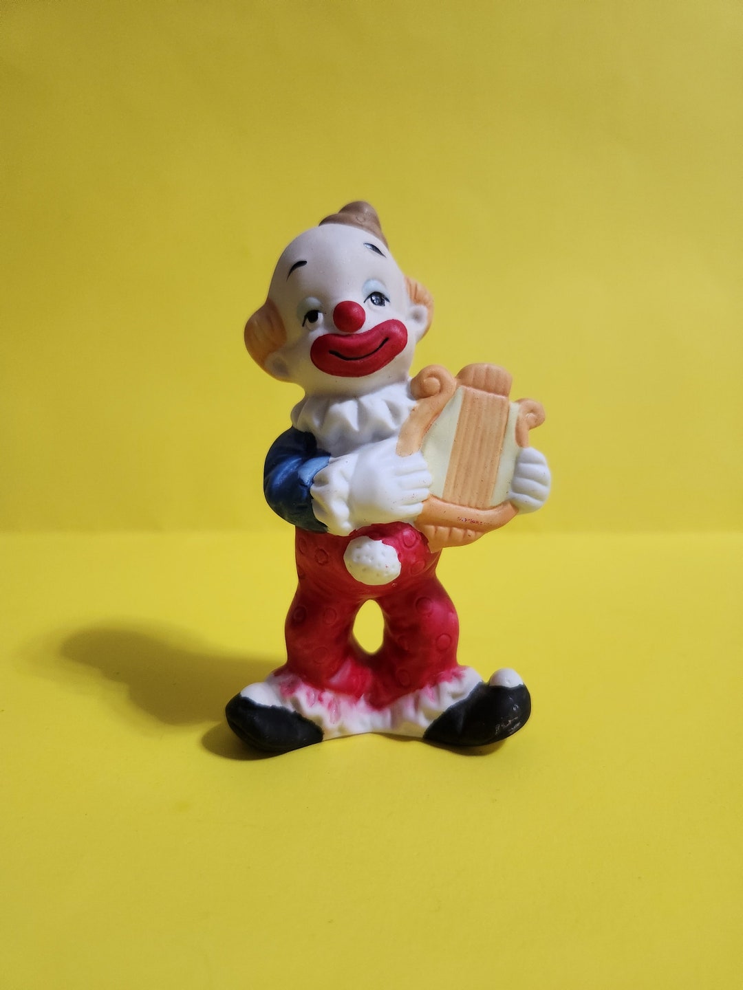 Giftcraft Ceramic/porcelain Clown Figurine Featuring a Clown Playing ...