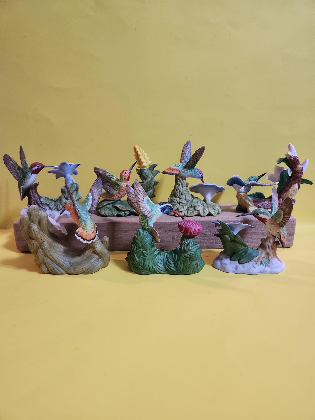Group of 7 Ceramic Hummingbird Figurines, All Different Styles, 1990s ...