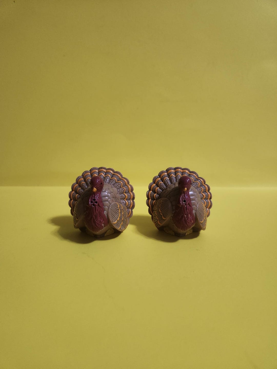 Hallmark Plastic Thanksgiving Turkey Salt and Pepper Shaker Set **free ...