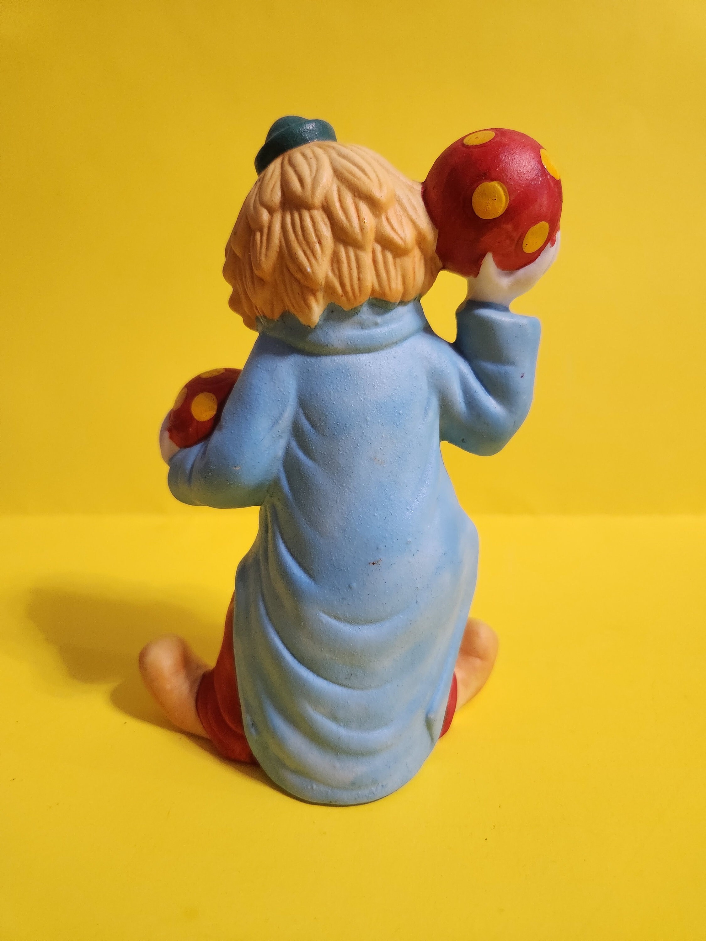 Enesco Ceramic/porcelain Clown Figurine Featuring a Clown Holding 2 Red ...