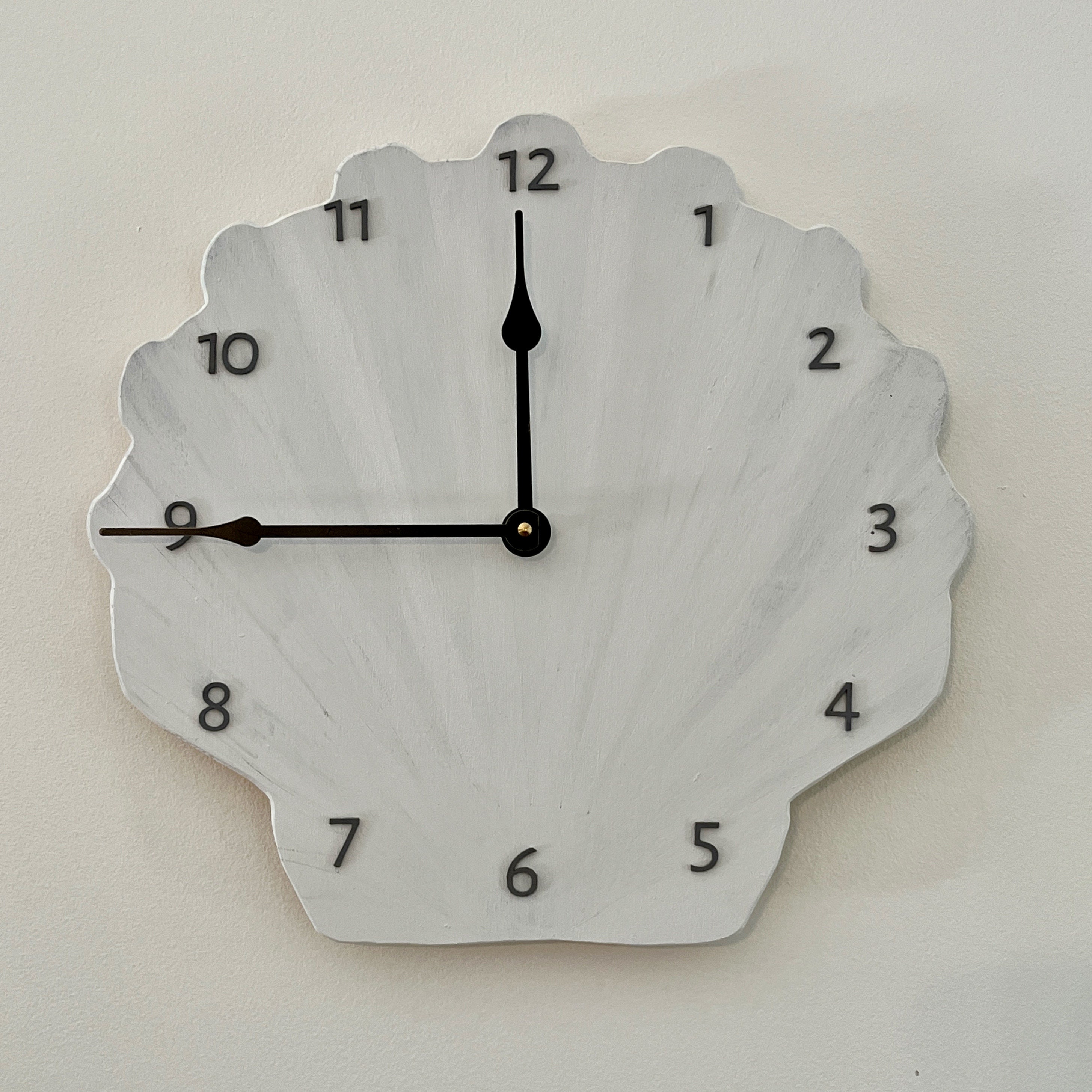 Scallop Shell Hand Painted Wall Clock, Nautical, Beach Decor - Etsy