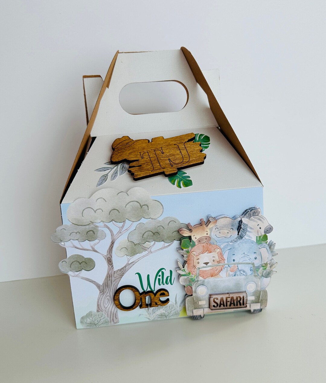 Safari Birthday Favor Box With a Touch of Wood, Safari Partydecor ...