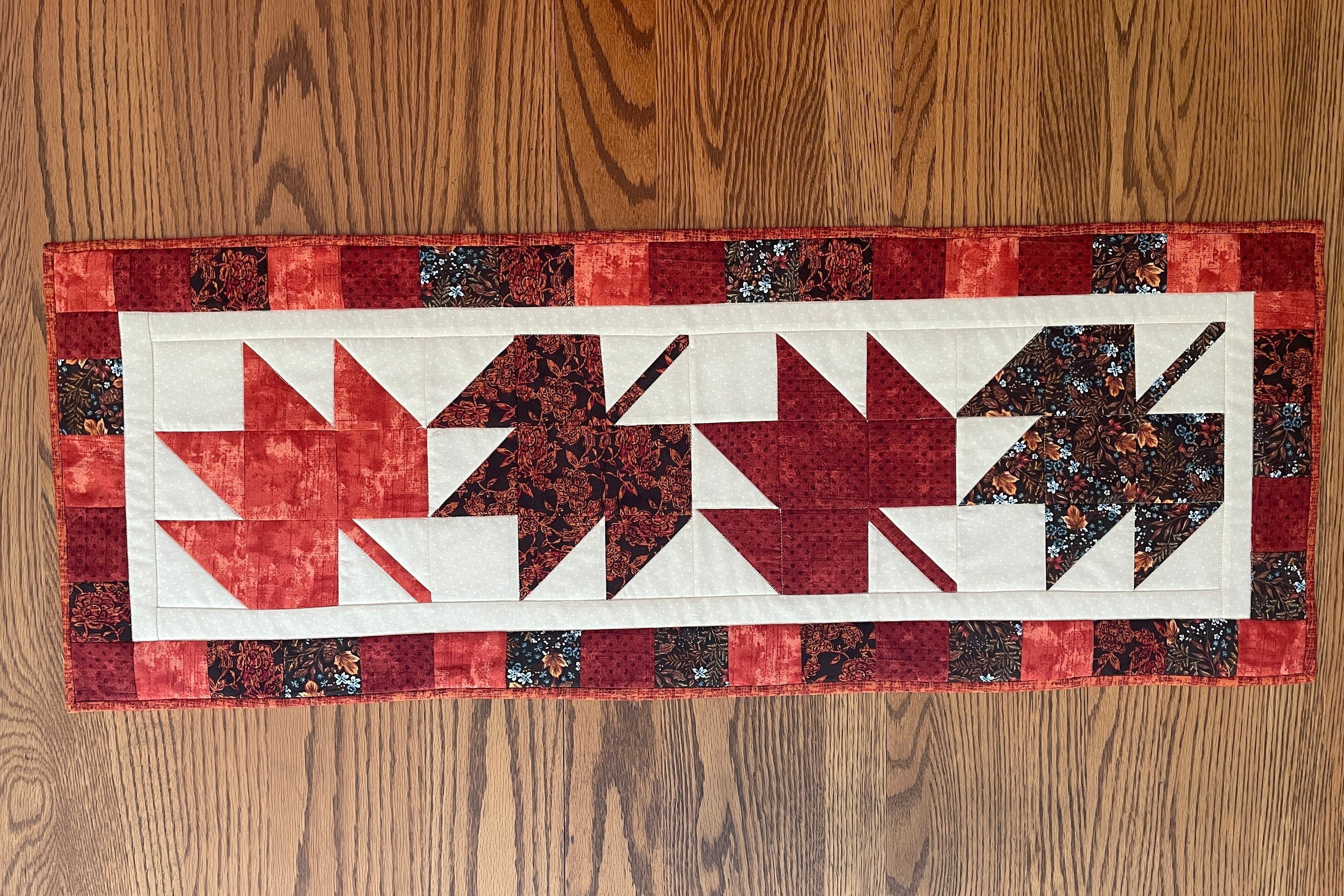 Fall Maple Leaf Quilted Table Runner - Etsy