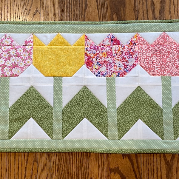 Spring Table Runner - Etsy