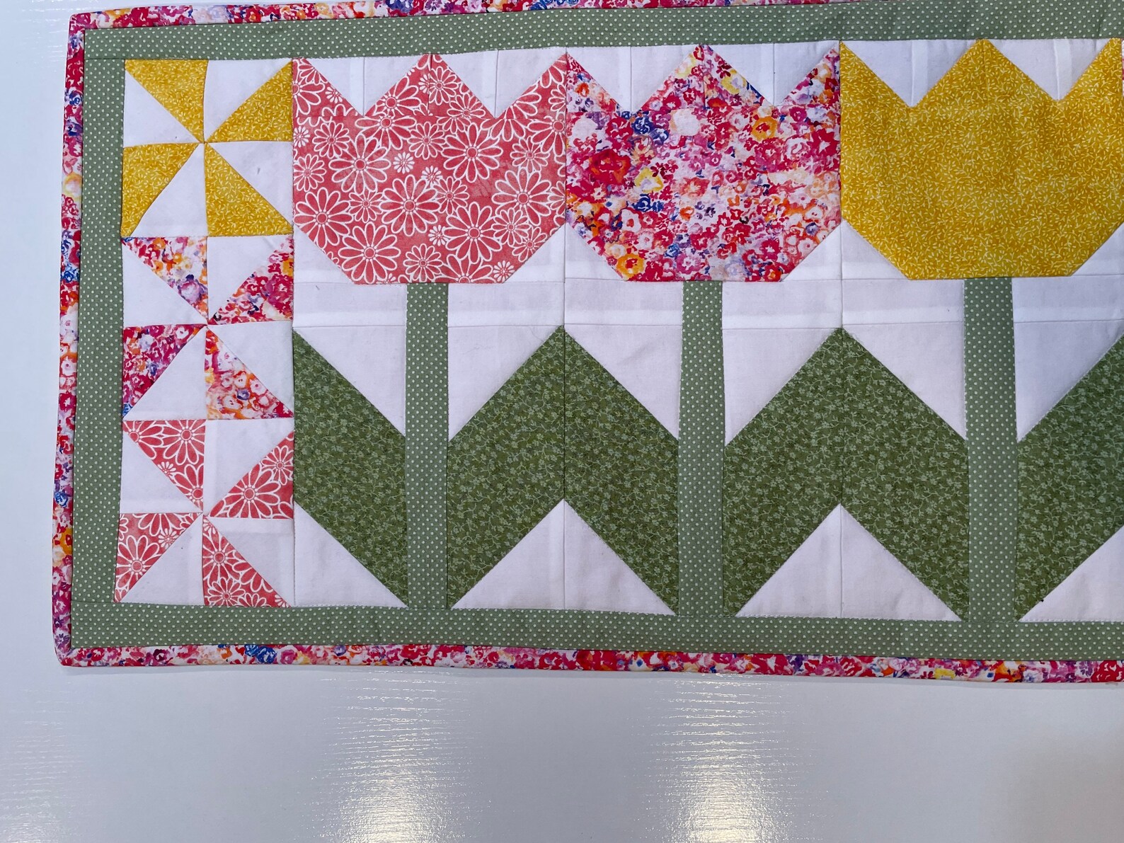 Quilted Spring Table Runner With Tulips and Pinwheels - Etsy