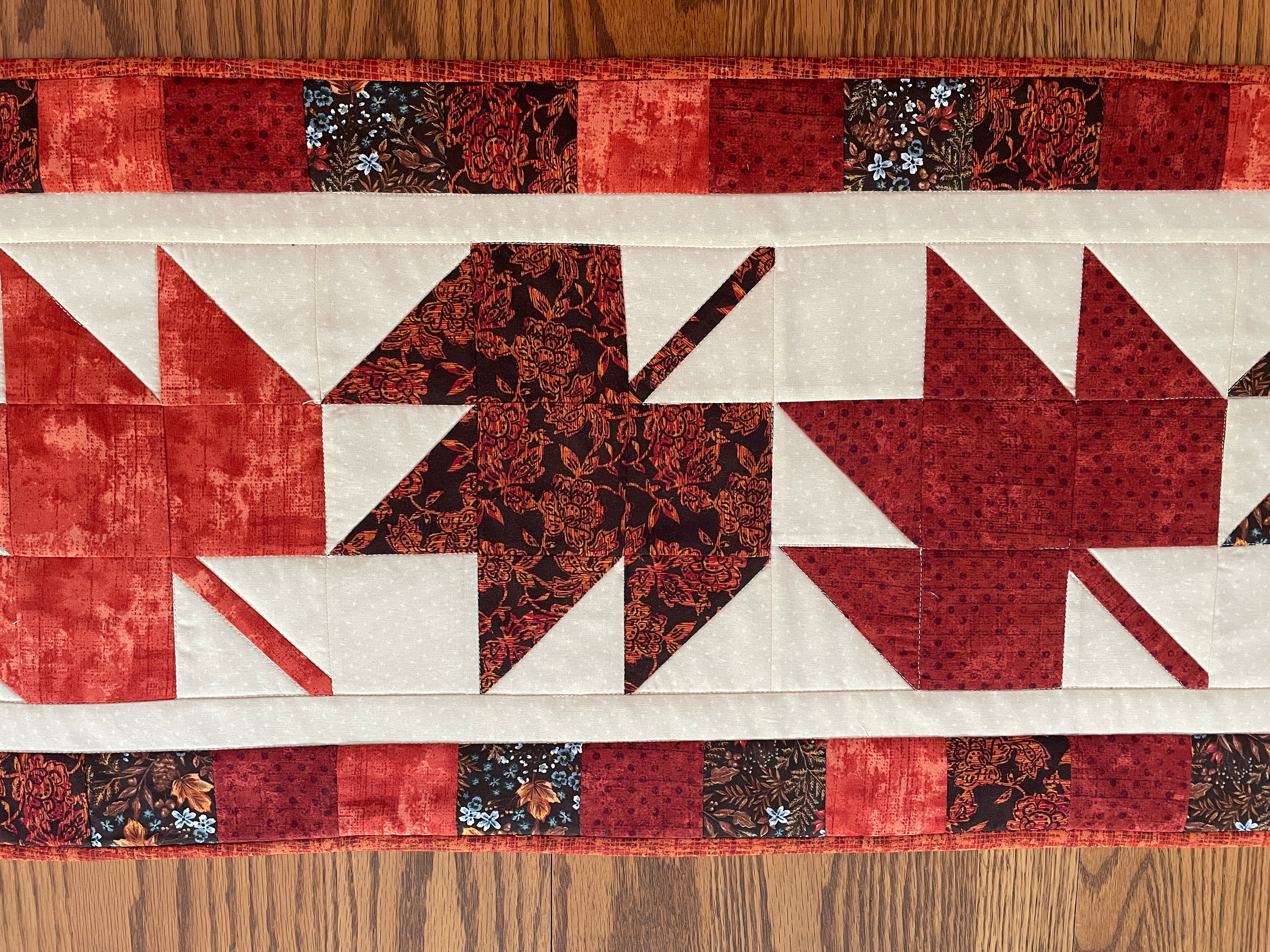 Fall Maple Leaf Quilted Table Runner - Etsy