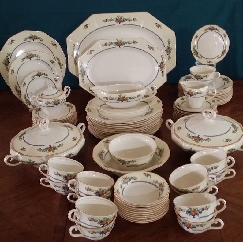 ART DECO, Myott, Sons & Co. Dinner Set for 12, 'dictator' Pattern 2176 ...